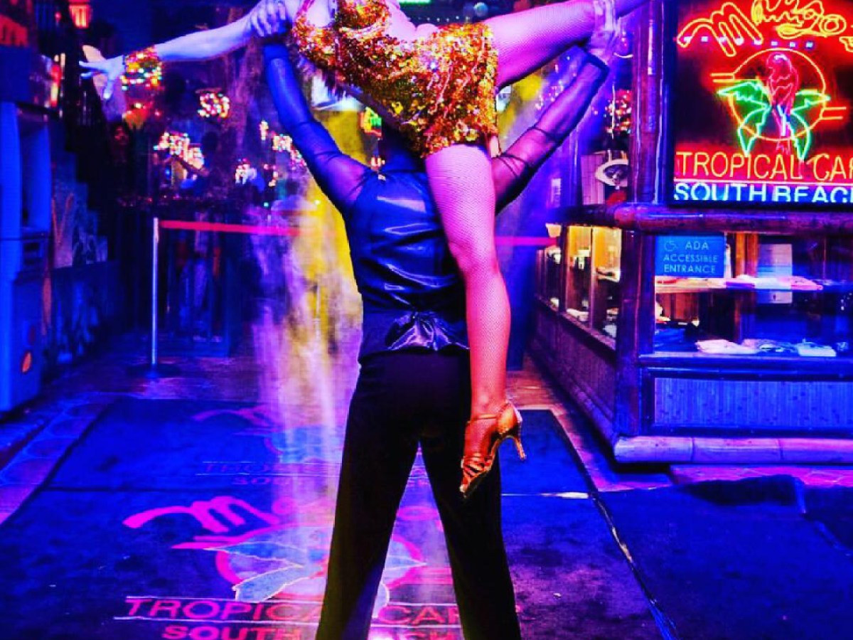 Salsa Mia | Sip & Salsa Classes in Miami, Florida